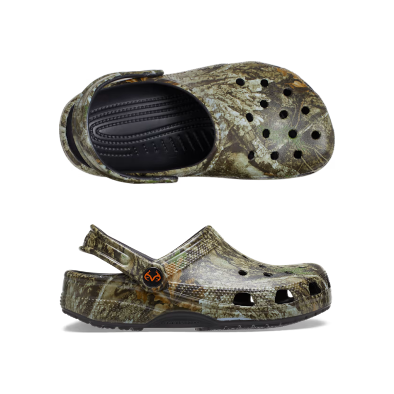 Crocs Realtree APX Classic Clog Multi - Thong On